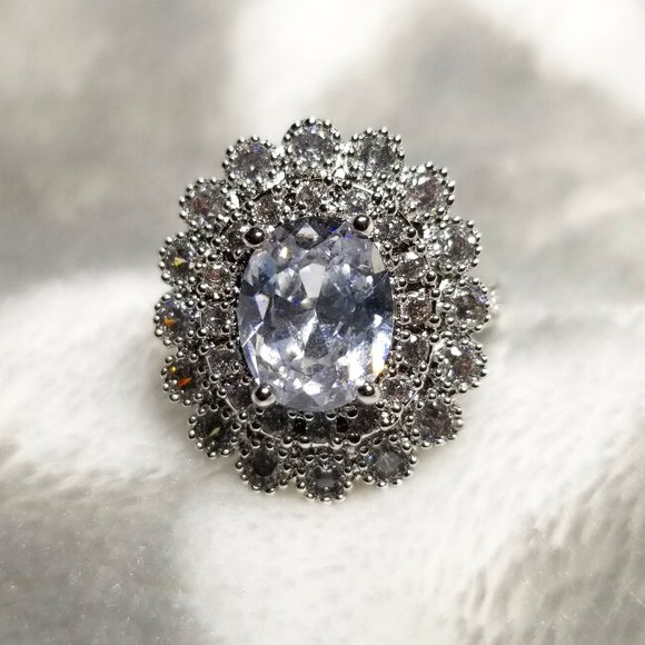 Premier Designs | Jewelry | New Premier Designs Jeweled Statement Ring ...